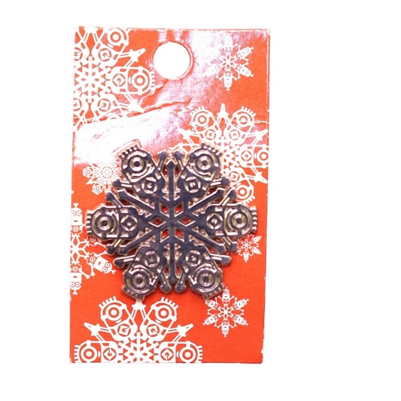 Universal | Other | Universal Studios Despicable Me Minion Snowflake ...